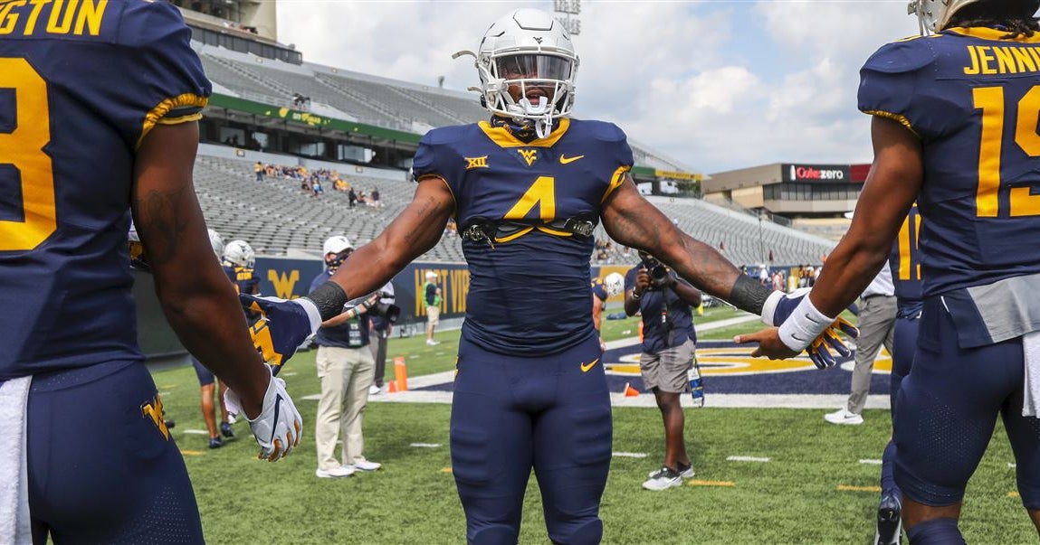 Chris and Mike pick three-quarter (?) award winners on offense