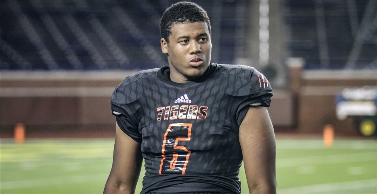 2019 DE Jalen Hunt has 'awesome' trip to Michigan