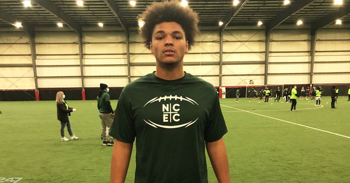 Syracuse gains commitment from DL Malachi Davis