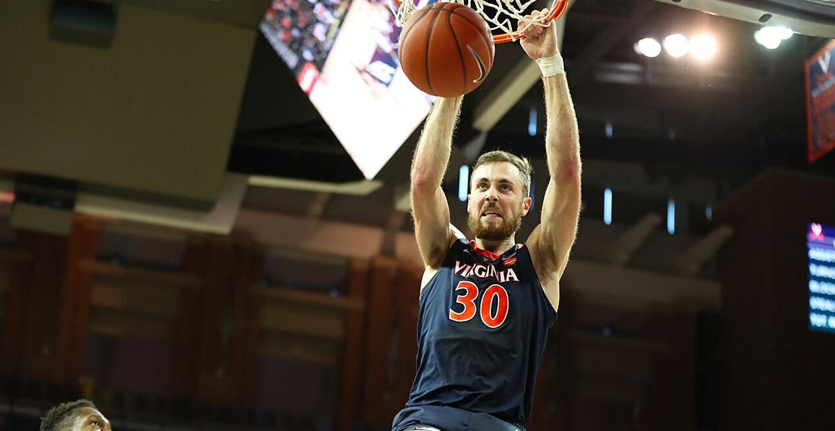 Jay Huff provides spark, UVA rolls to win at Clemson