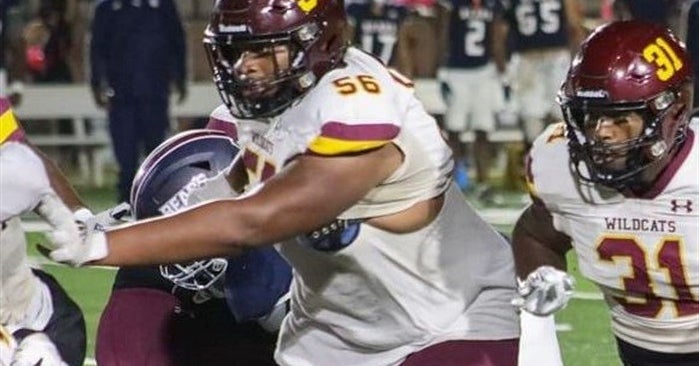 JUCO interior offensive lineman Jaylin Jackson accepts PWO at Ole Miss