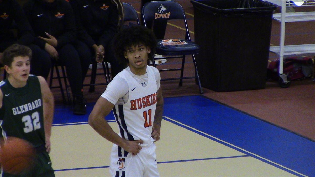 What is Michigan getting in Isaiah Barnes?