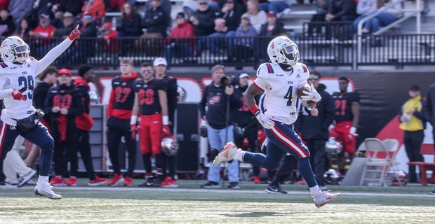 Report: FAU safety Teja Young enters the transfer portal