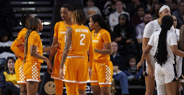 Lady Vols get nicked on the road