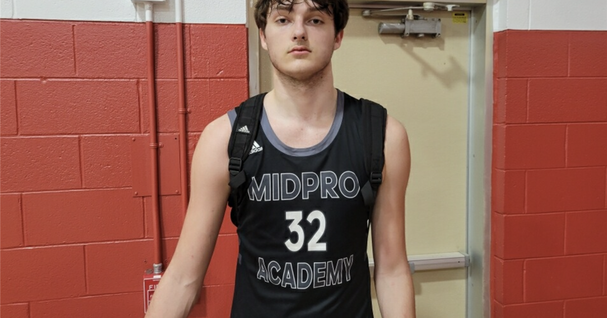 Iowa basketball commit Owen Freeman to transfer high schools for senior ...