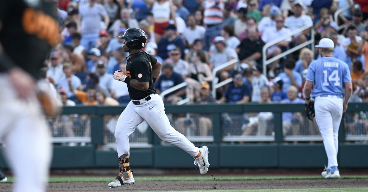 Tennessee baseball improves to 2-0 in Omaha with win over North Carolina