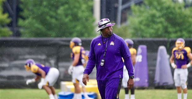 How much ECU assistant coaches made this past season