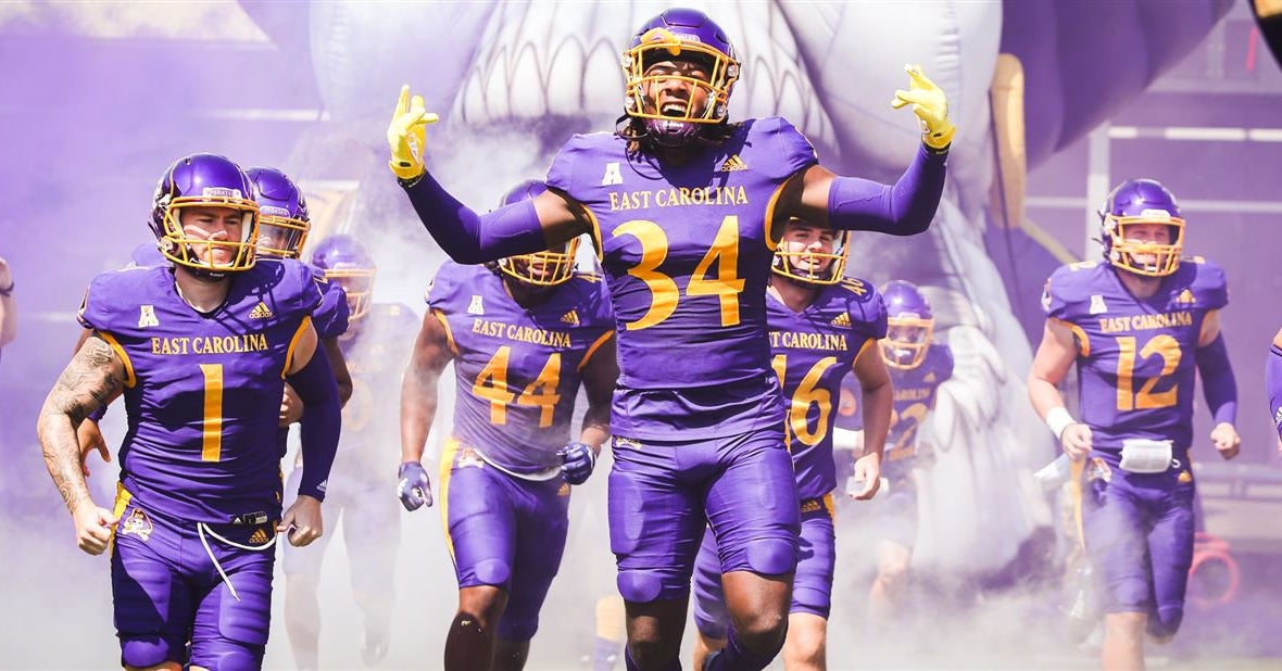 ECU LB Myles Berry recounts emotional week: 'I knew I had to play'