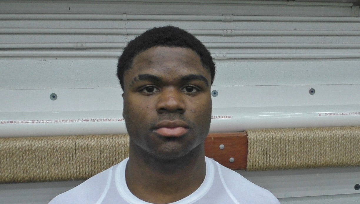 4-Star DB Michael Dowell Considering Options