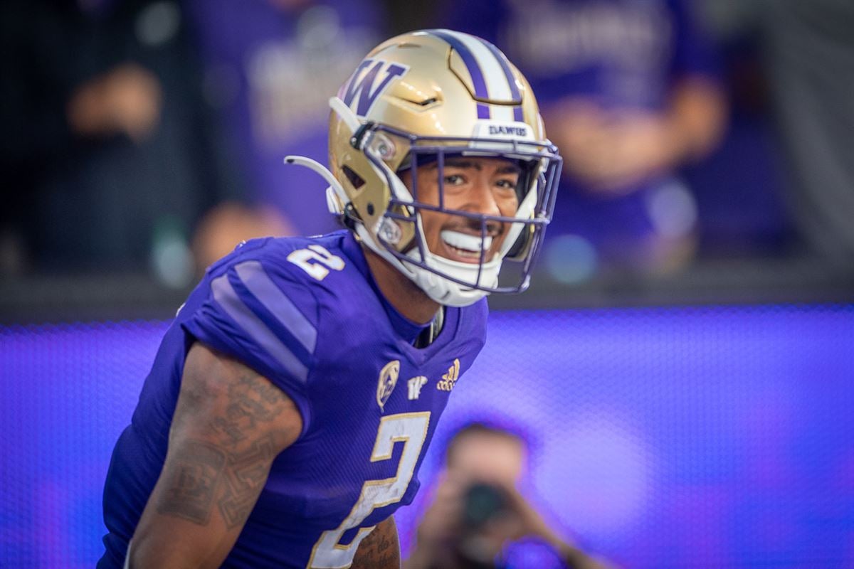 Two Huskies Named To Freshman All-American Teams