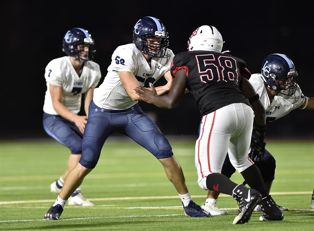 PHOTO GALLERY: Lynden Christian Defeats Renton
