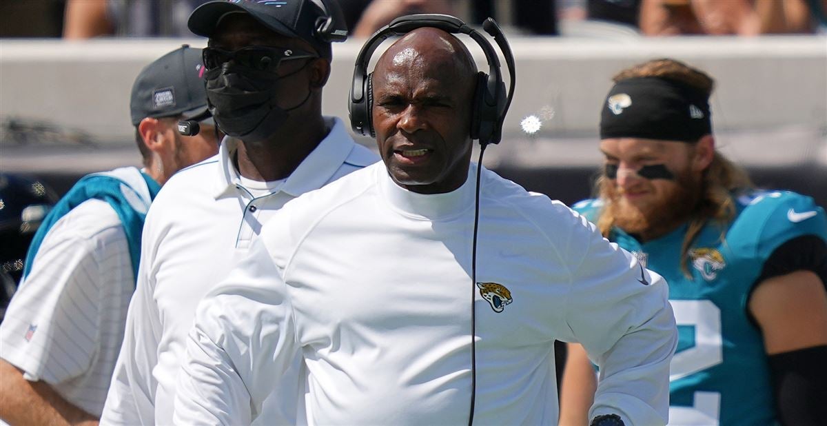 How Old Is Charlie Strong
