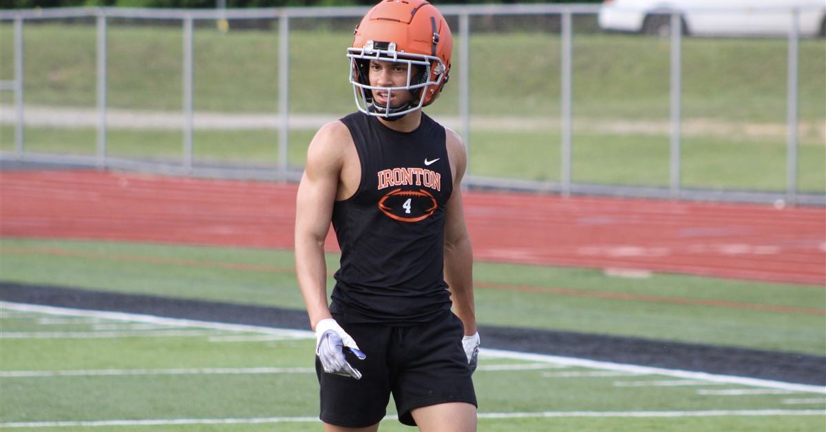 Talented 2025 wideout Shaun Terry enjoying communications with Badgers ...