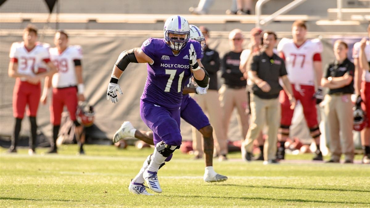 Michigan State lands big commitment from Holy Cross transfer OL Luke Newman