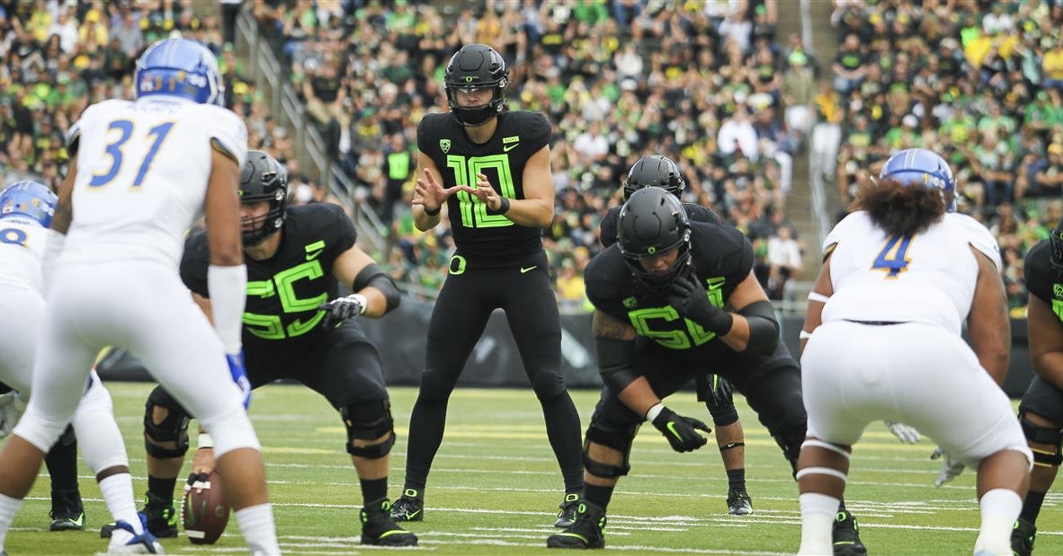 A win is a win, but Oregon looked ugly doing it