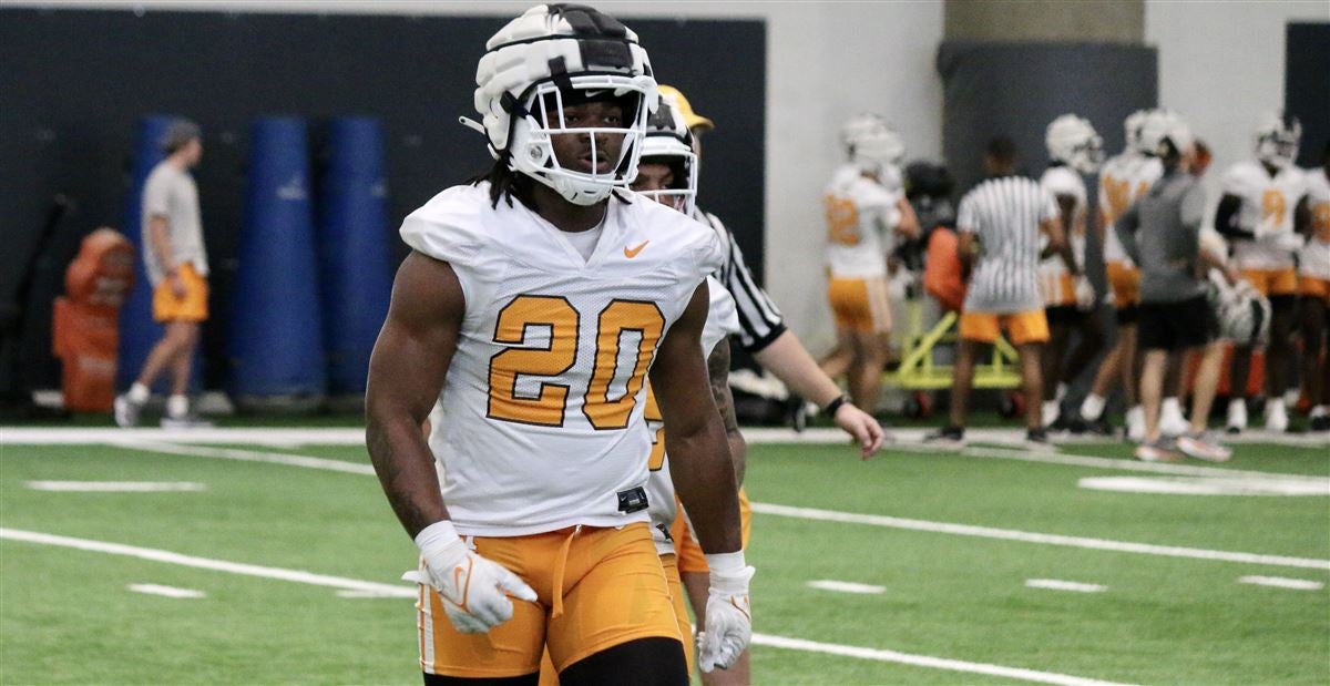 Freshman Khalifa Keith leaning on older RBs while trying to bring ...