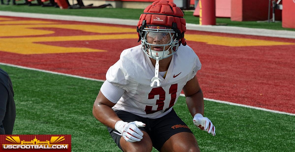 USC LB Jadyn Walker striving for starting role this fall