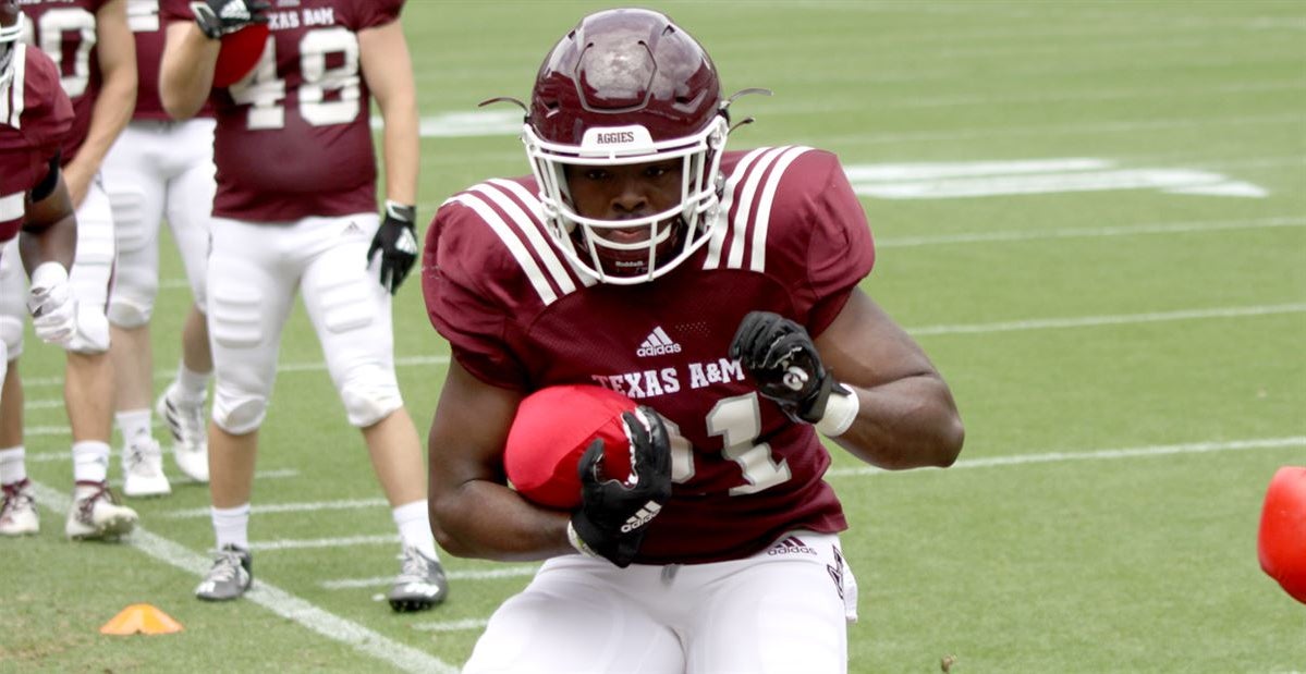 Texas A&M transfer RB Darvon Hubbard commits to Temple