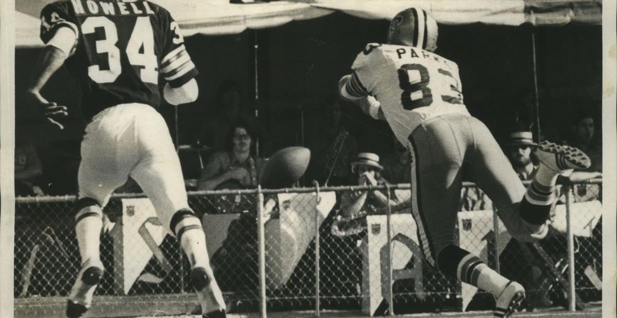 Mike Howell - This Day In Cleveland Browns History 7/27