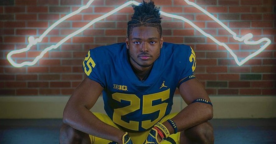 LB Aaron Alexander accomplishes long-time goal with Michigan offer