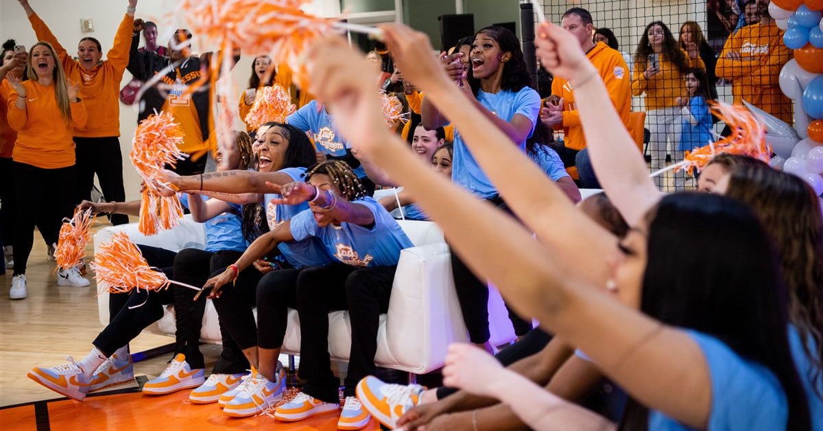 Lady Vols dance (and win) their way to No. 4 seed