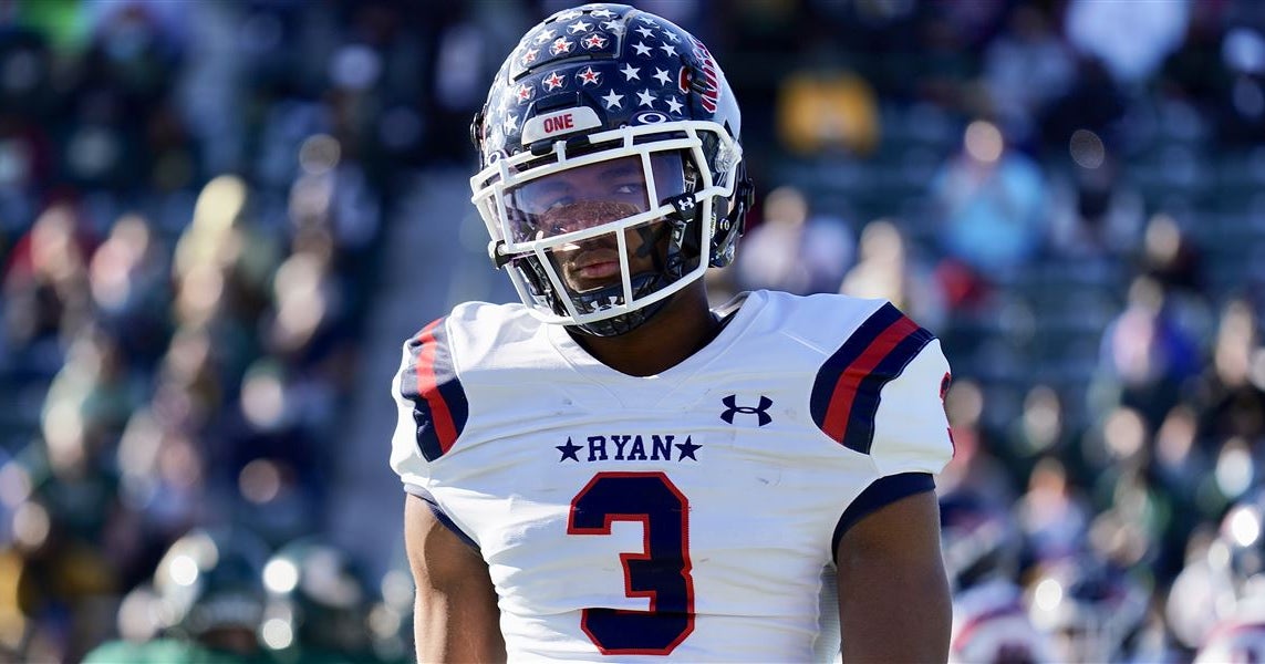 WATCH: Texas commit Austin Jordan shows physical ability in mid-season film