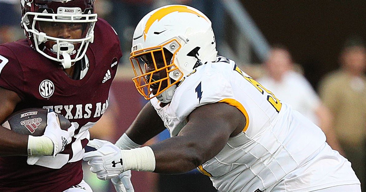 Indiana picks up a commitment from DL transfer CJ West