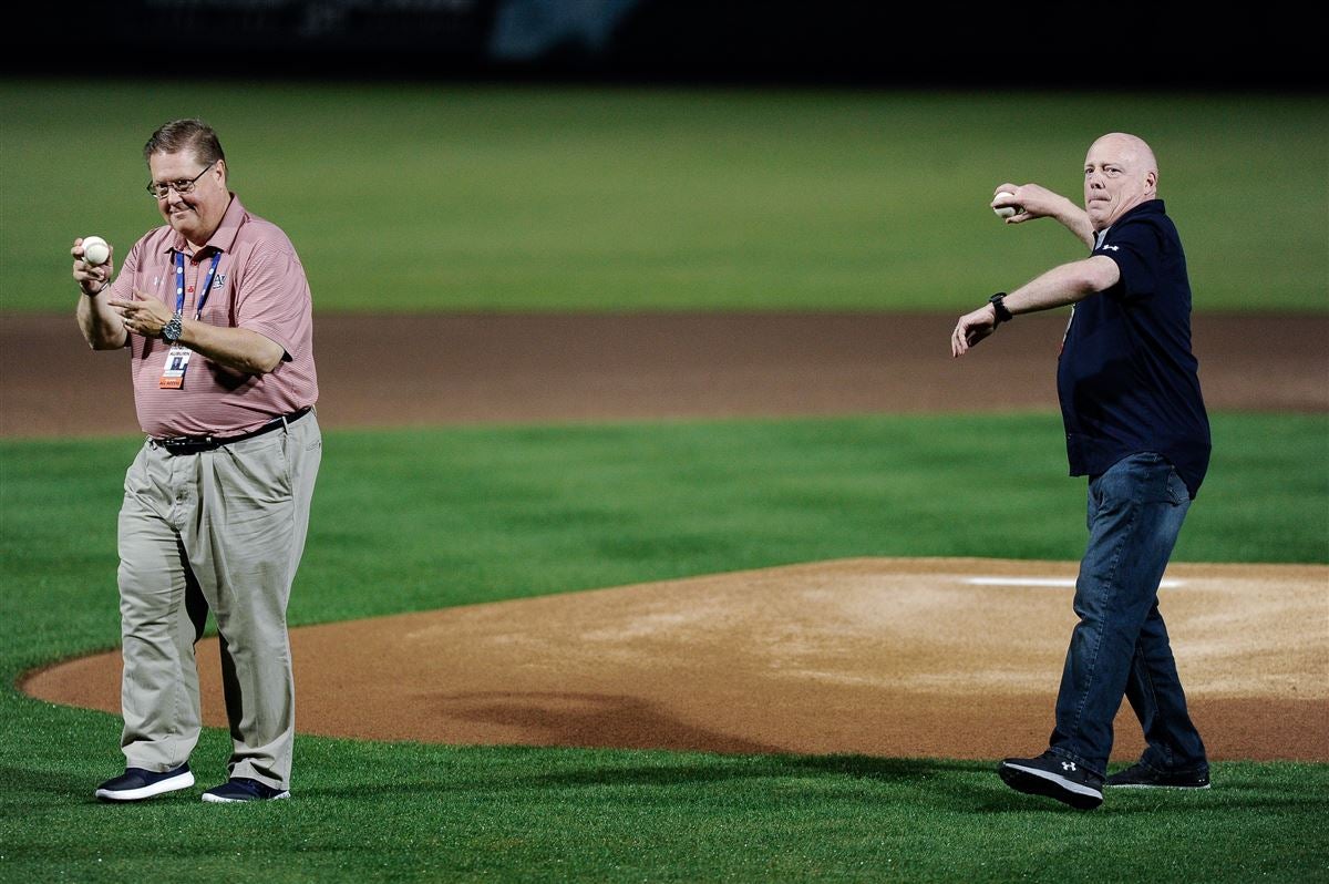 Scenes from Auburn's baseball series win over Alabama