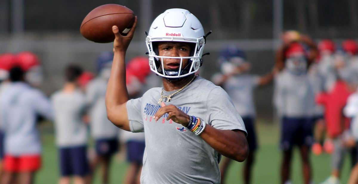 Five-star QB Jadyn Davis will visit North Carolina this weekend