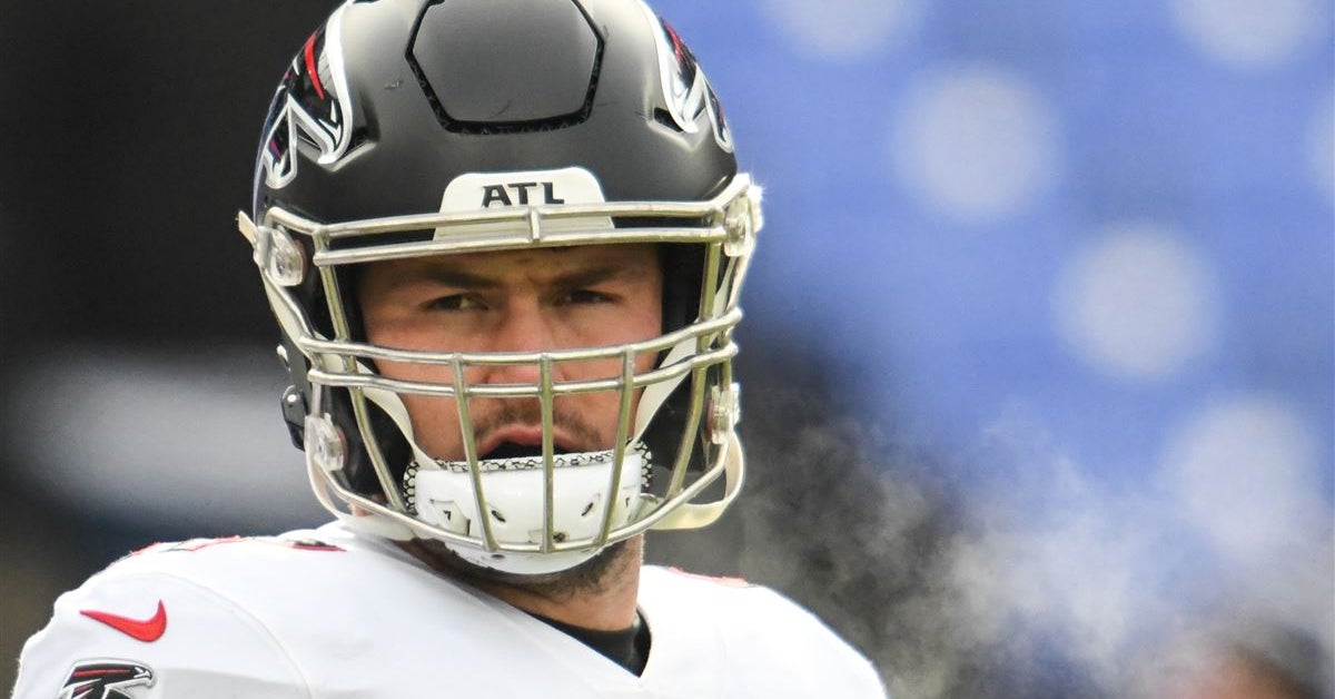 Drew Dalman took less money to sign with Bears per report