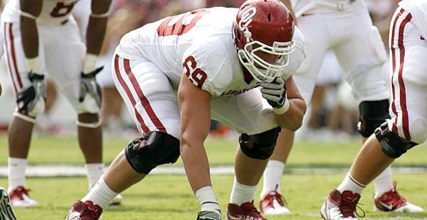 Lane Johnson talks up OU football with Stone Cold Steve Austin