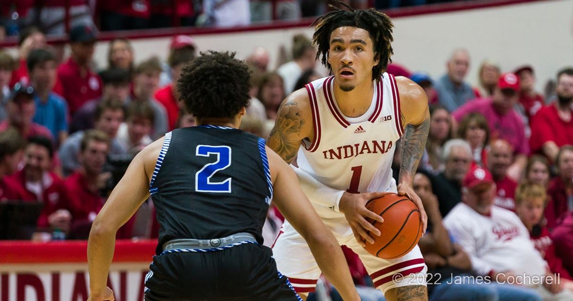 Indiana's star freshmen Jalen Hood-Schifino and Malik Reneau play as ...