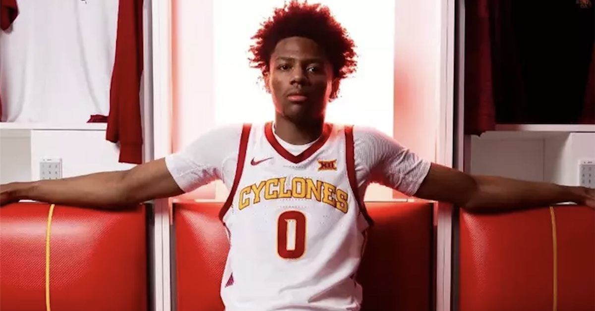 Signed: Dominick Nelson signs with Iowa State
