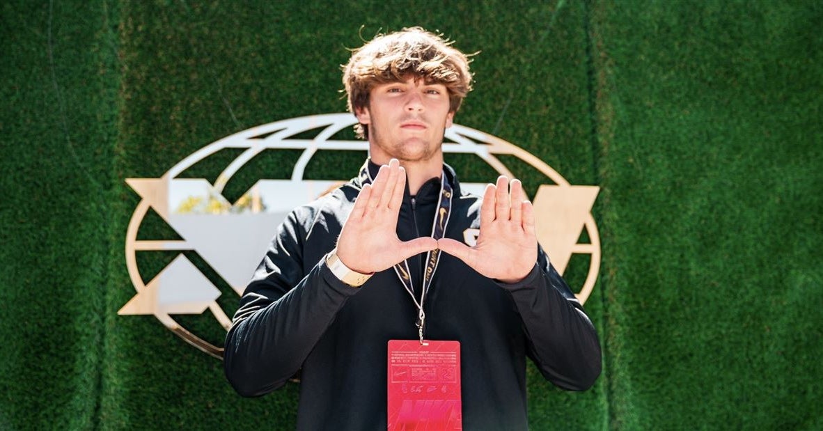 2025 edge rusher Garrett Martin impressed by USC