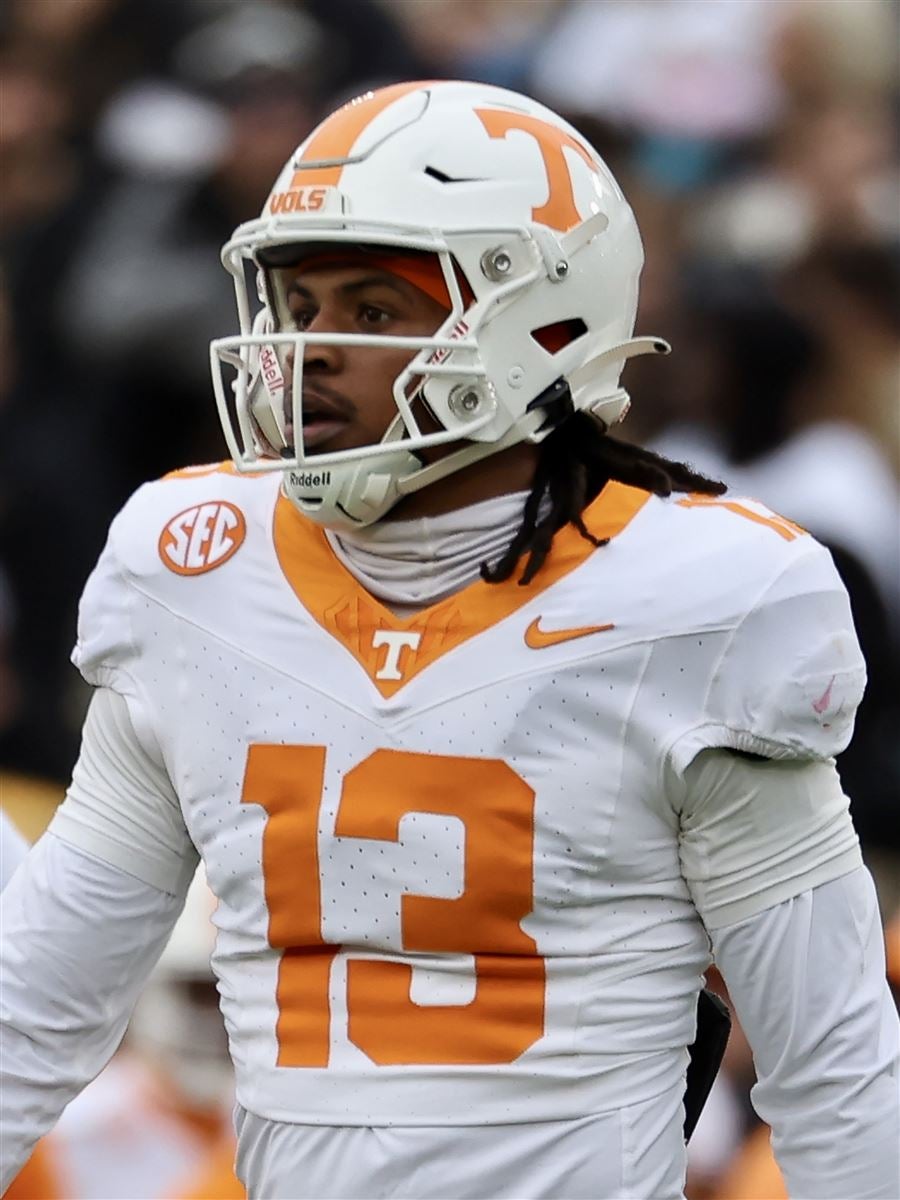 Tennessee without starting safety, starting two backup offensive ...