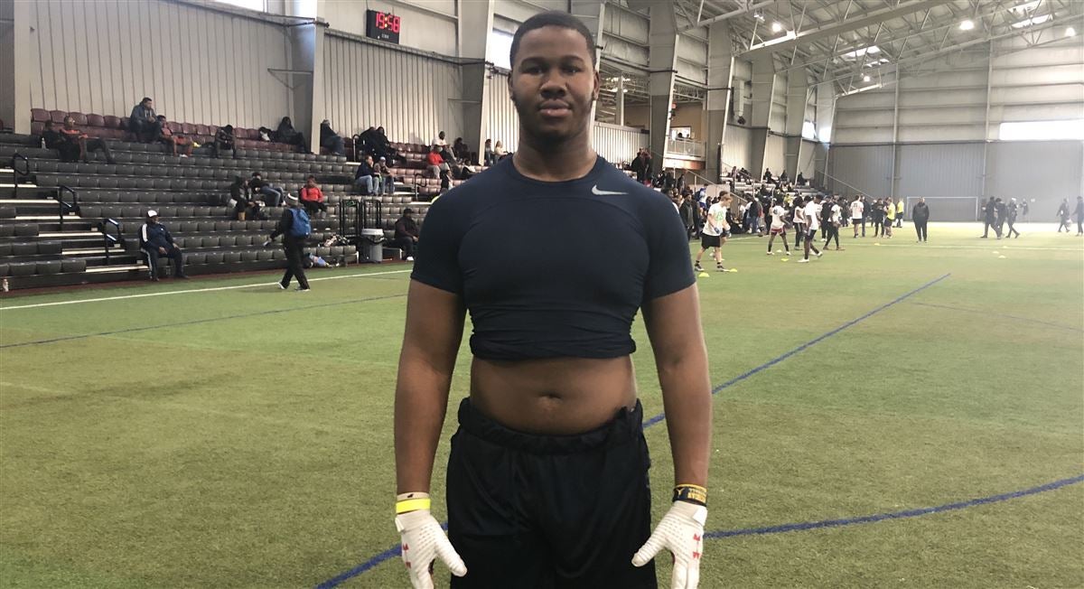 2021 four-star OL Rayshaun Benny: ‘Me and my momma love U-M’