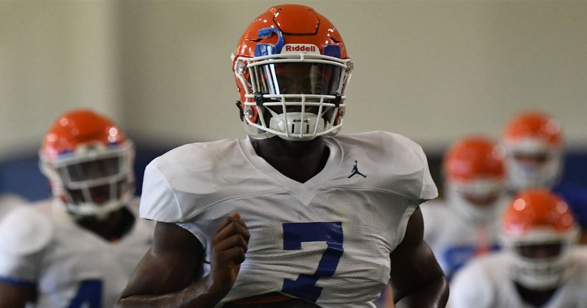 Moon emerging as capable third option at Buck position