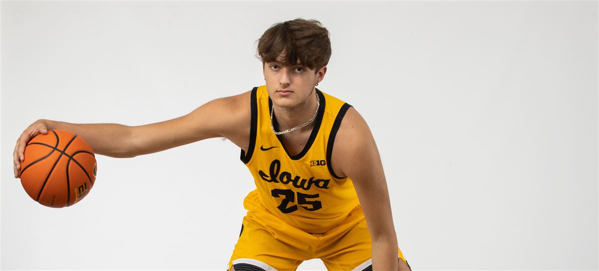 A look at Iowa's newest commit, 2023 big man Owen Freeman