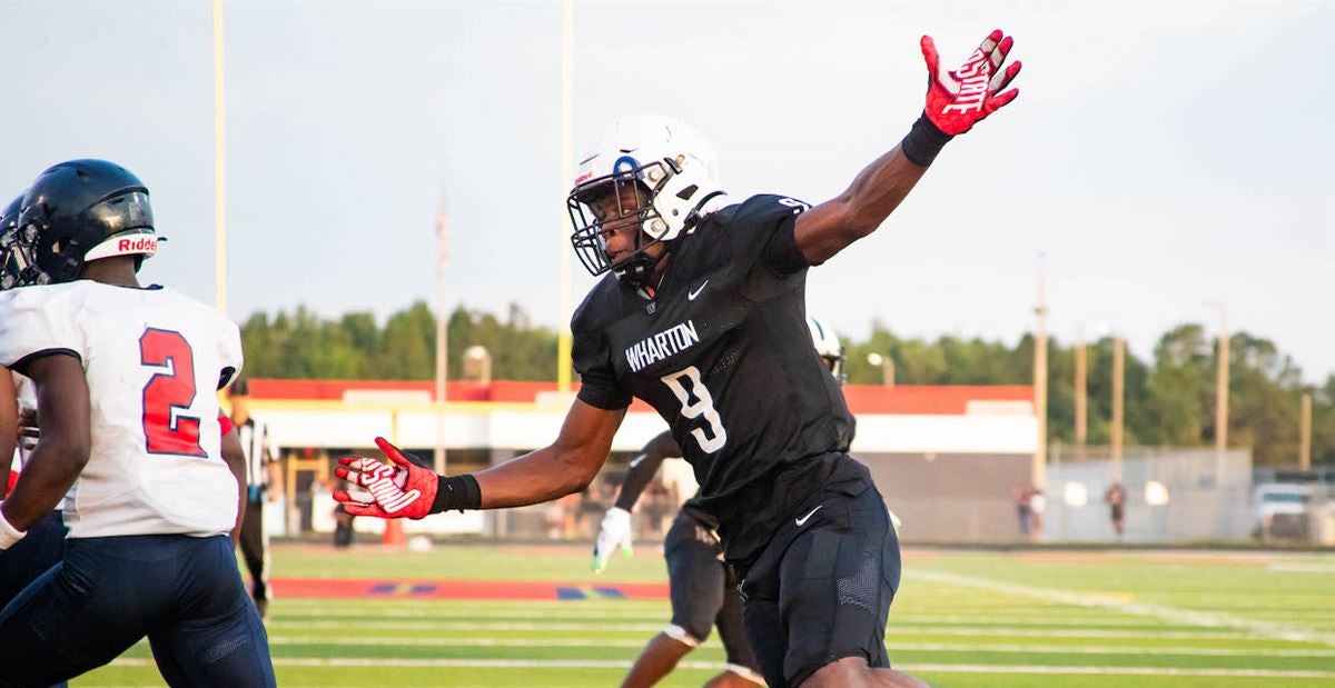 Sack machine Booker Pickett Jr. announces his final group of schools