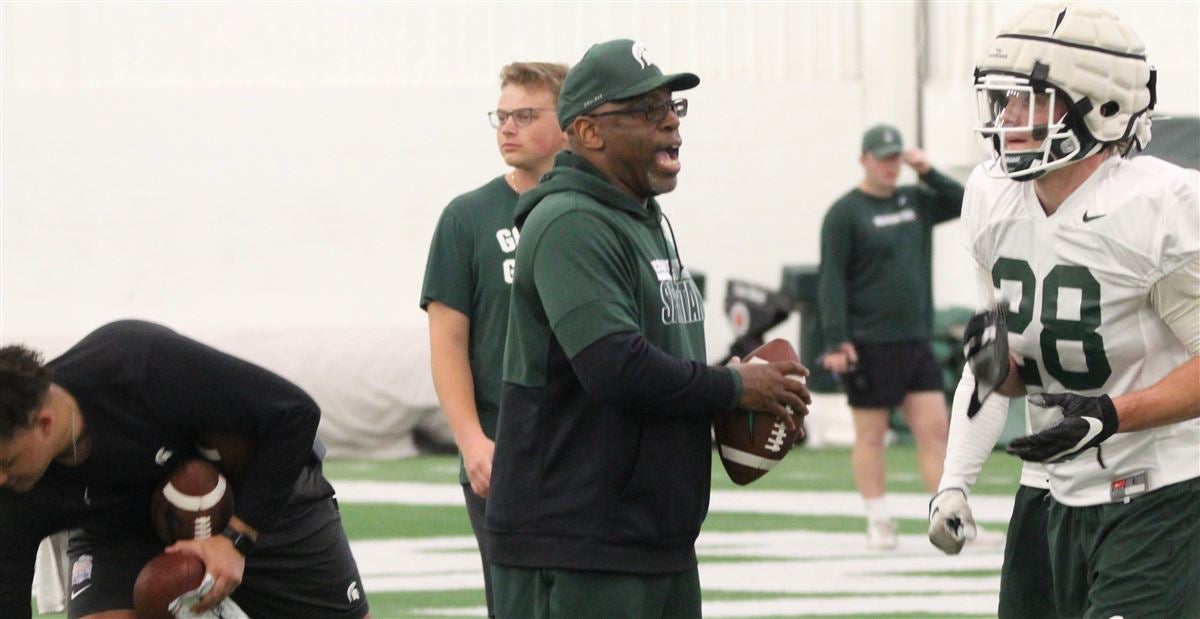 2025 IMG Cornerback Noah Francis receives an offer from Michigan State