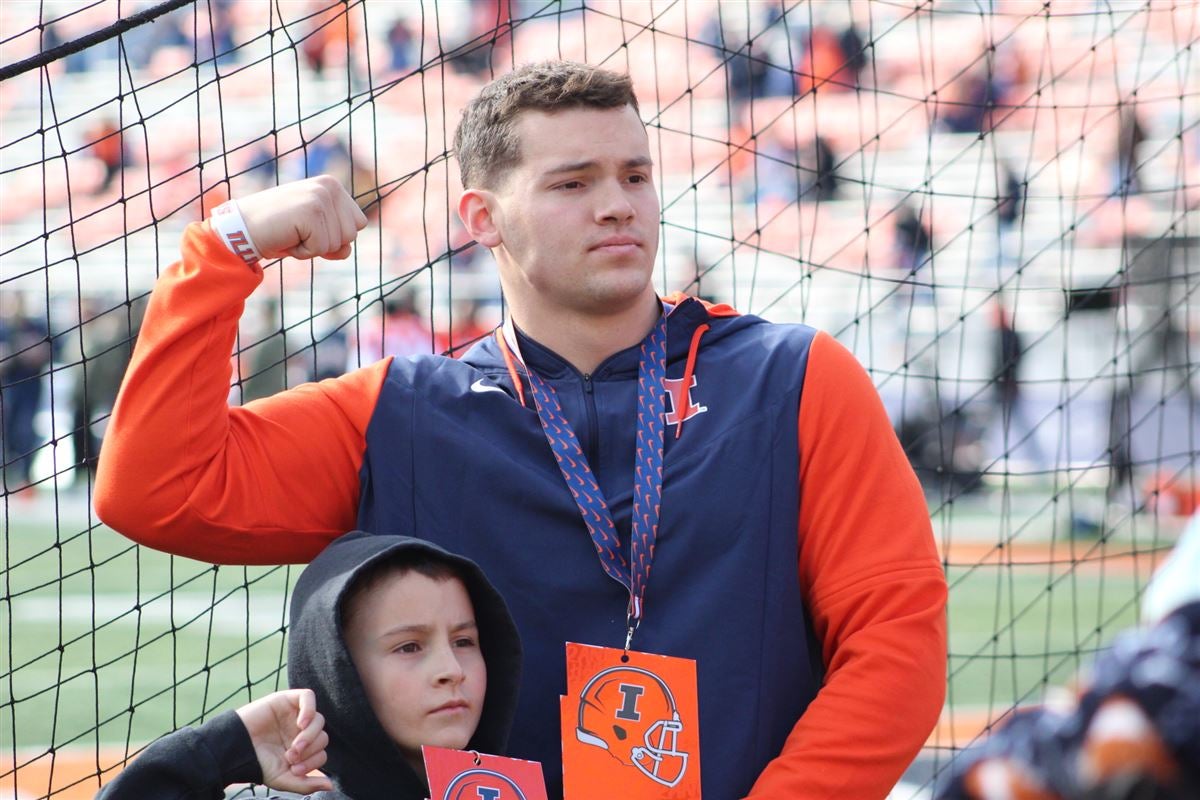 Illini LB commit Easton Baker takes in future home during return visit ...