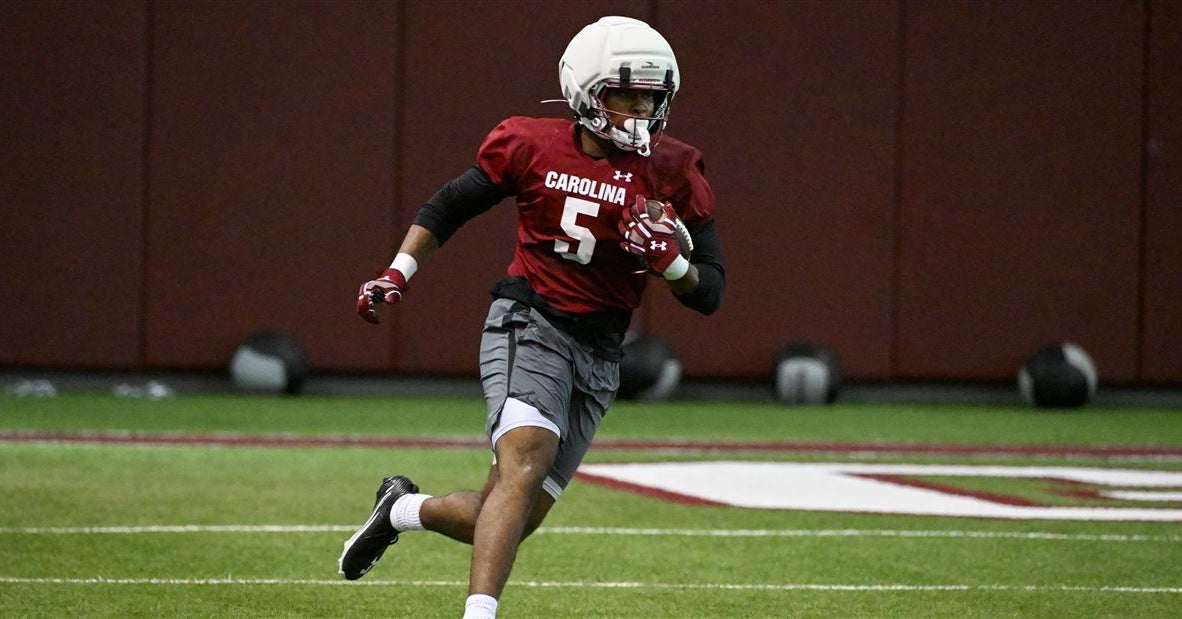 Smith, Dingle assess competition in tight end room