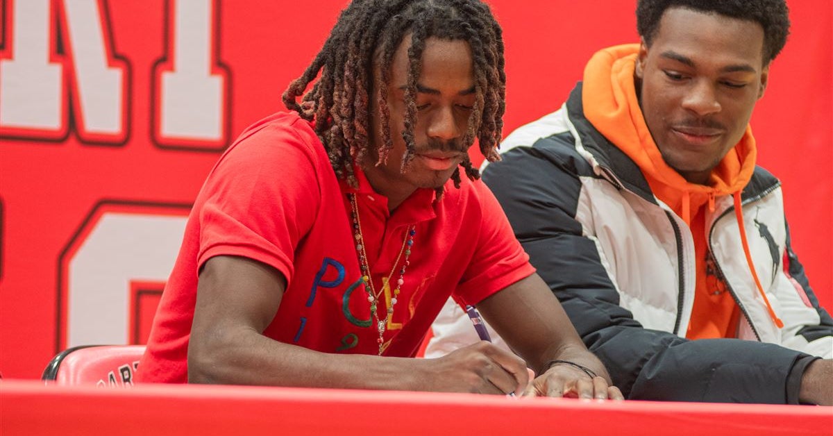 'Locking that in': 4-star All-American CB Trystan Haynes signs with ...