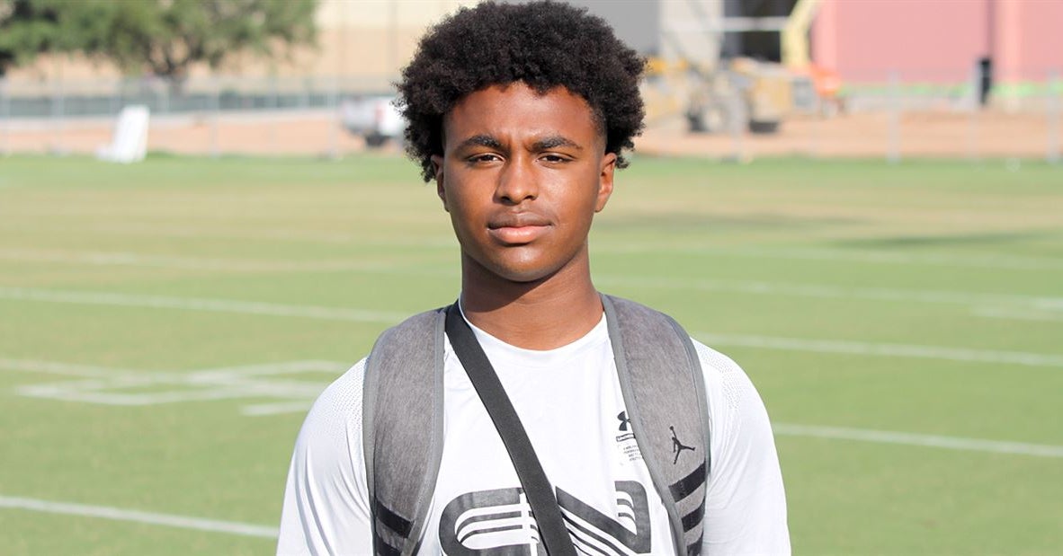 Texas quarterback Jackson Hamilton commits to Maryland