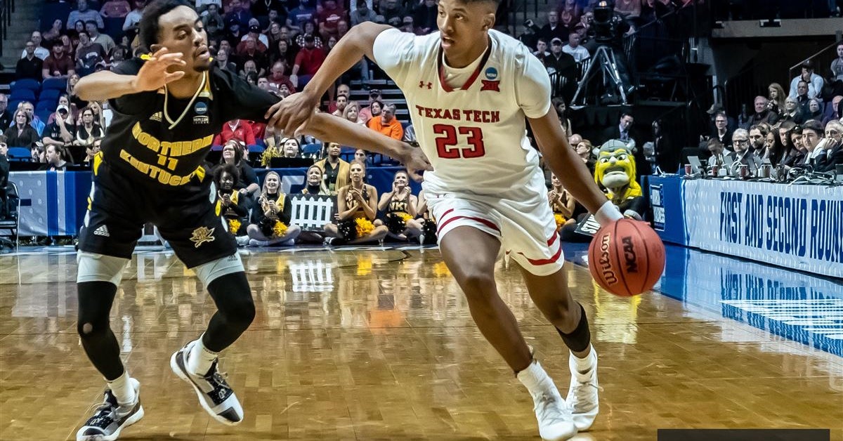 Hoops Scoop: On the scene at the Final Four in Minneapolis