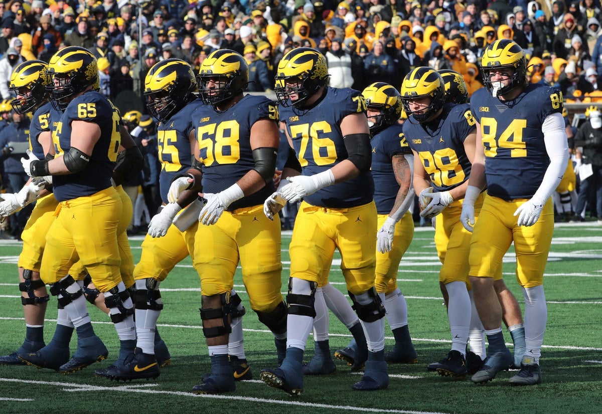 Michigan football wins second straight Joe Moore Award as the nation's ...