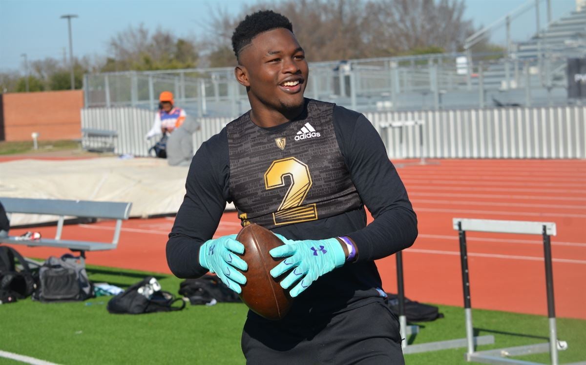 Four-star 2021 WR Quaydarius Davis lists final three schools