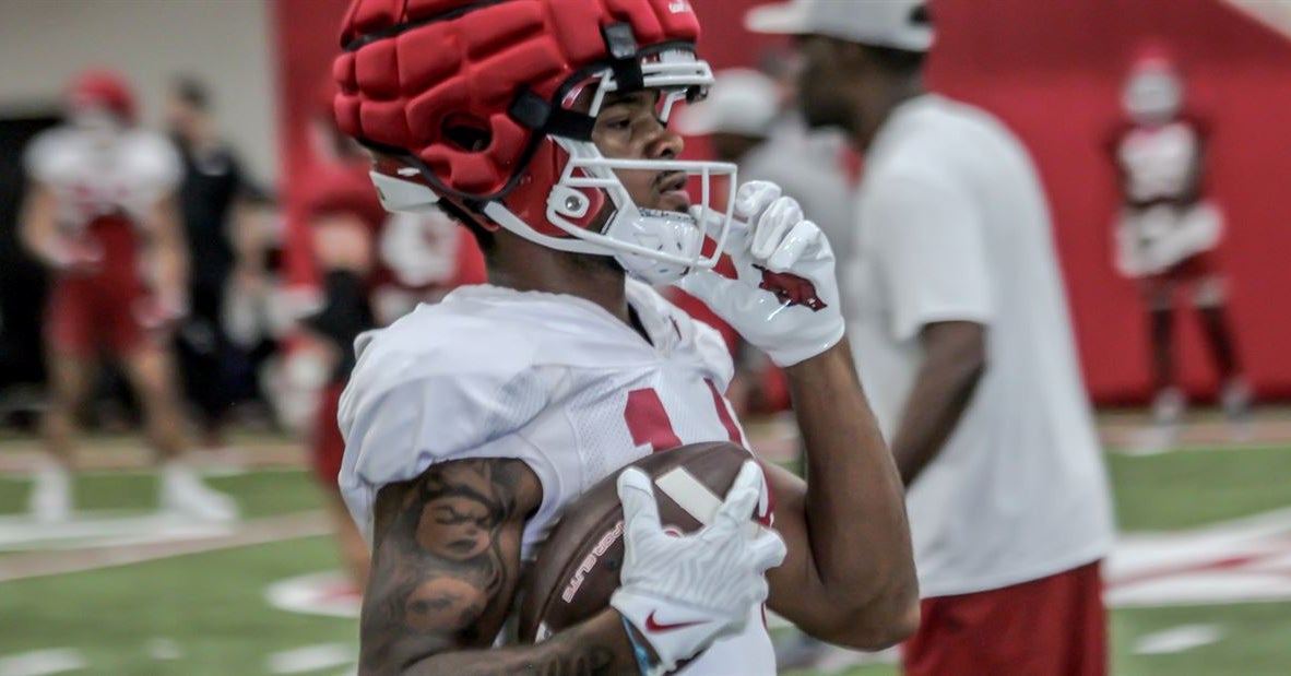 Arkansas DB Bryce Stephens to forgo remaining eligibility