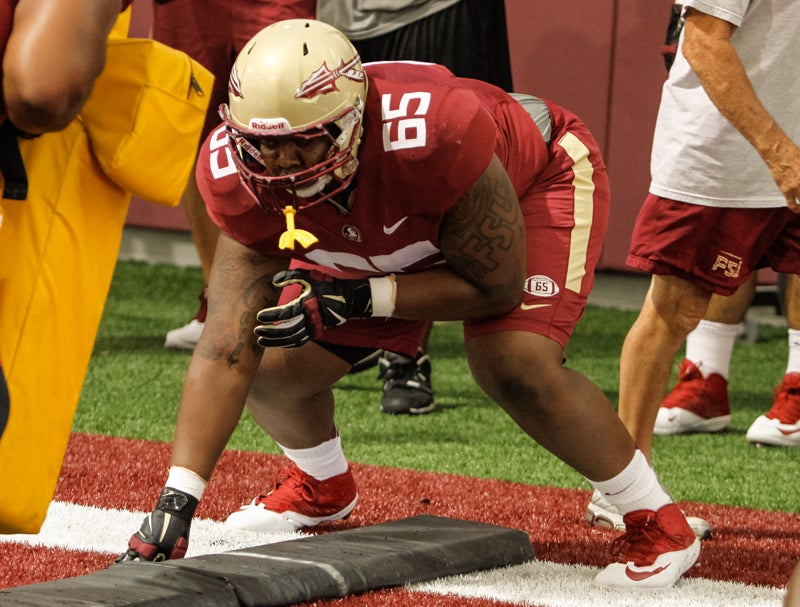 Steelers sign center Ruben Carter on Friday