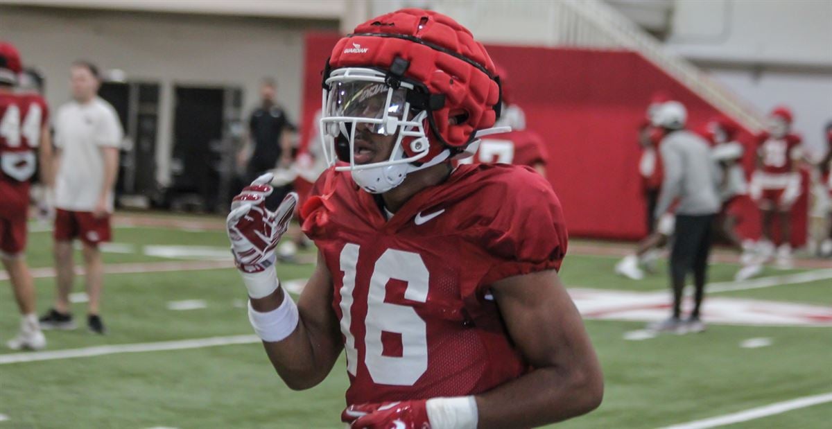 Freshman DBs rising up Razorback depth chart